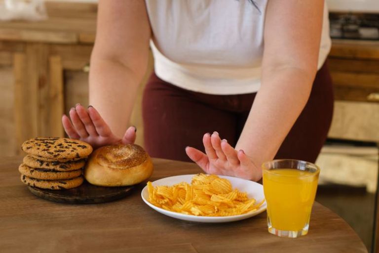 How To Lose Face Fat In 10 Easy Ways